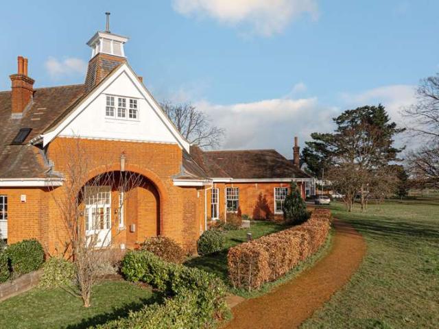 2 Bedroom Mews House