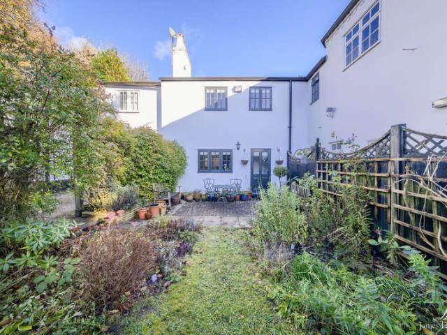 2 Bedroom Mews House