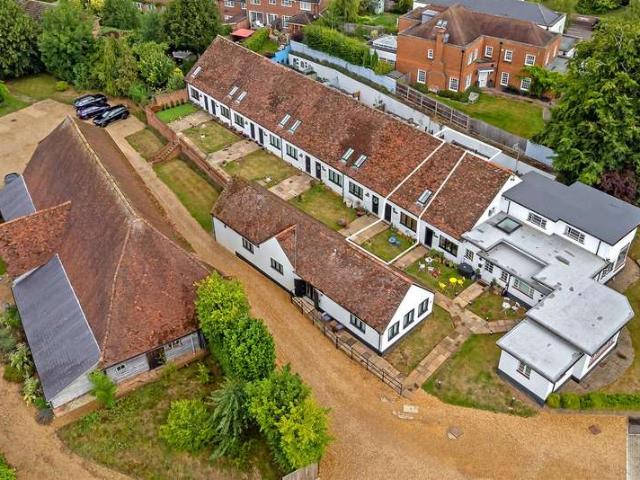2 Bedroom Mews House