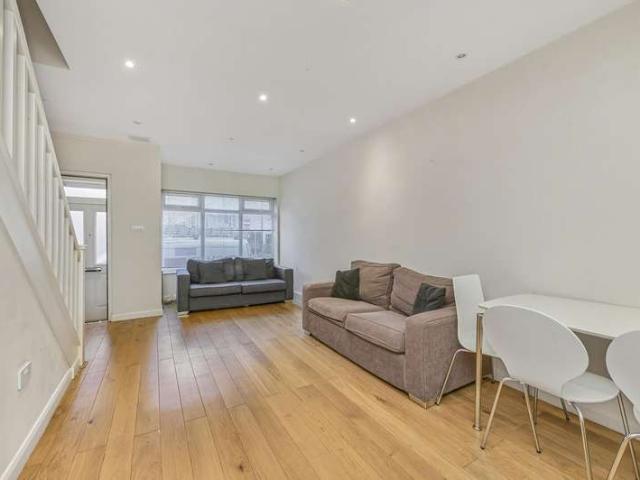 2 Bedroom Mews House