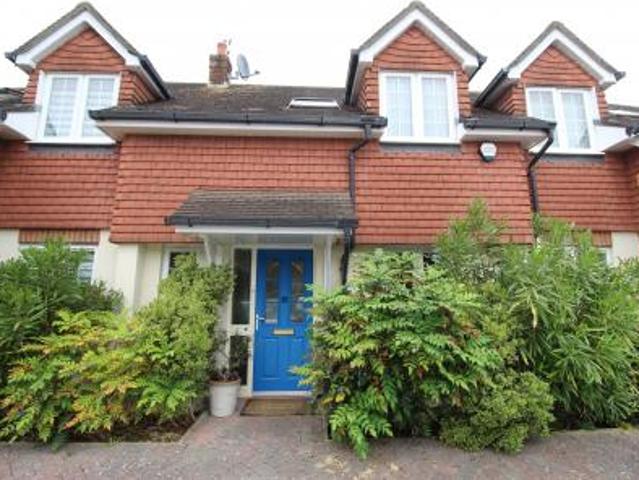 2 bedroom Mews house To Let