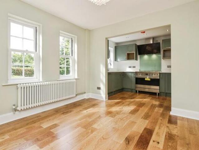 2 bedroom mews property for sale in Tollhouse Drive, Worcester, Worcestershire, WR2