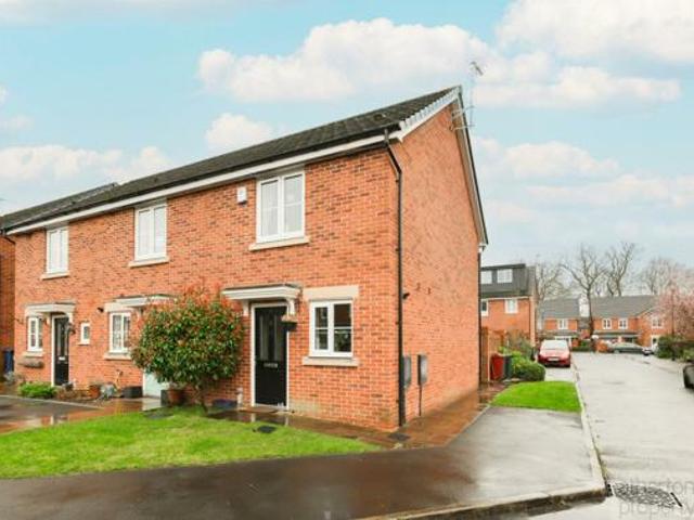 2 Bedroom Mews Property For Sale In Whalley