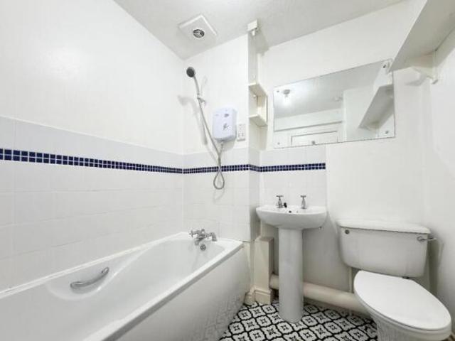 2 bedroom mews property for sale in Beech Hurst Close, Whalley Range, M16