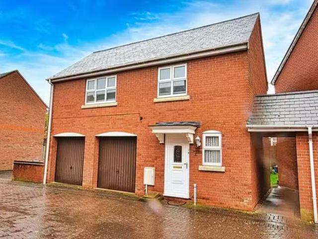 2 bedroom mews property for sale in Ledwell, partens Heath, B90