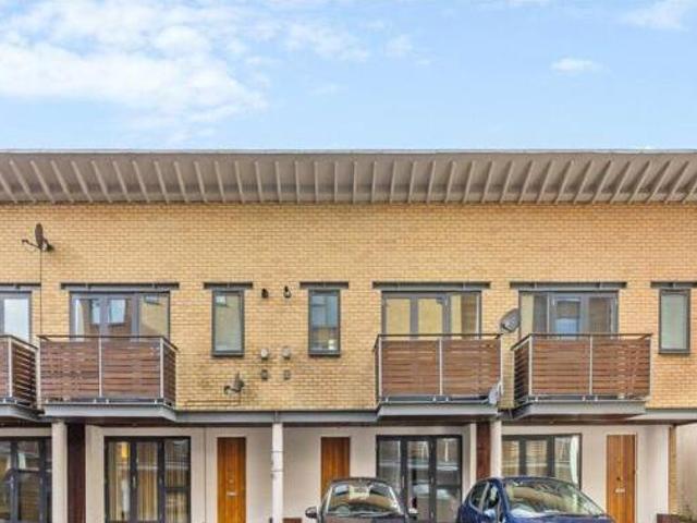 2 Bedroom Mews Property For Sale In London