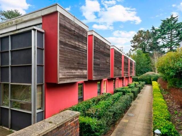 2 bedroom mews property for sale in Newsom Place, Hatfield Road, St Albans, AL1