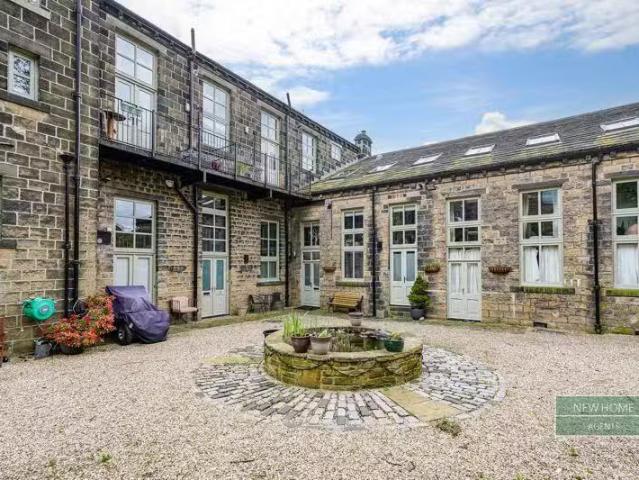 2 bedroom mews property for sale in Park School Mews, Lime Str.