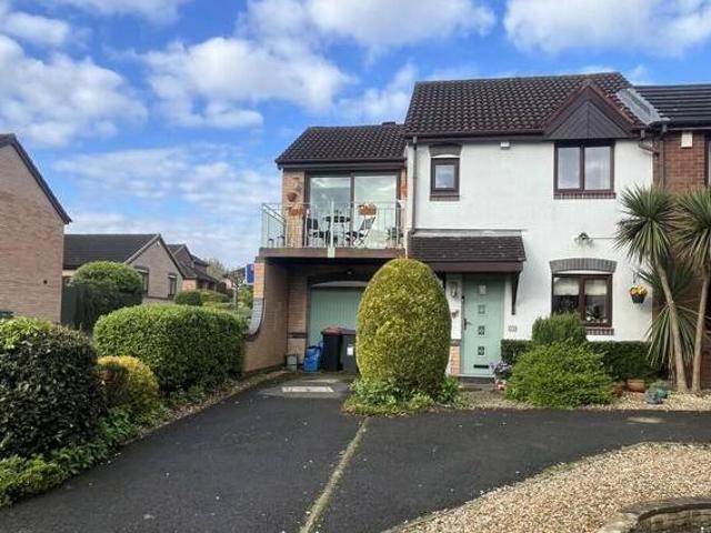 2 Bedroom Mews Property For Sale In Priorslee, Telford