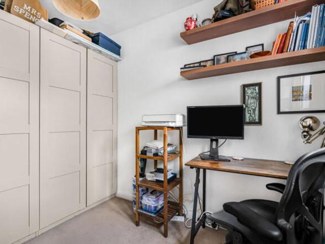 2 bedroom mews property for sale in St. Georges Road, Cheltenham, GL50 3ED, GL50