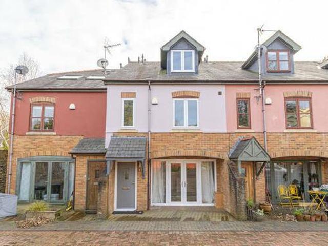 2 bedroom mews property for rent in Vicarage Mews Conway Road Pontcanna CF11