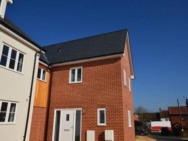 2 bedroom mews property for rent in Bakers Mews Saxmundham IP17