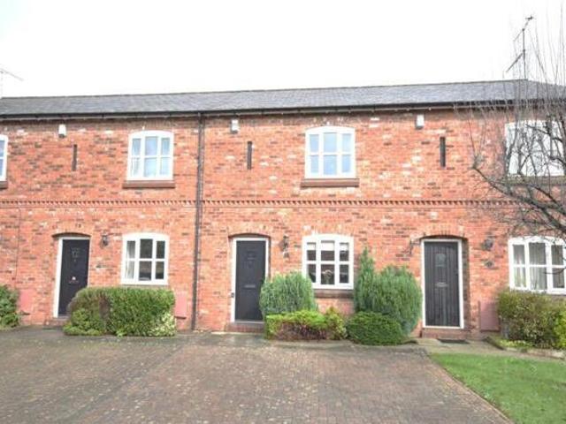 2 Bedroom Mews Property For Rent In Chester
