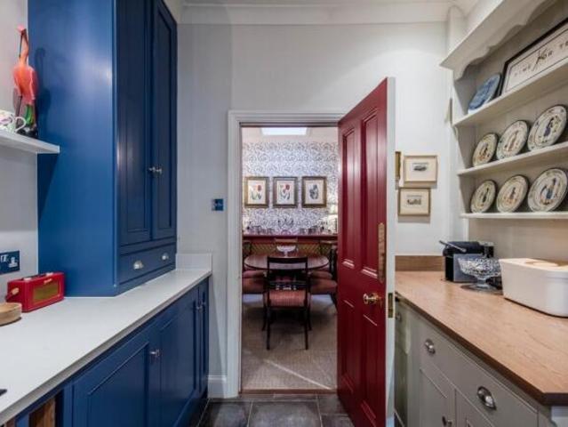 2 bedroom mews property for rent in Cornwall Mews South, London, SW7
