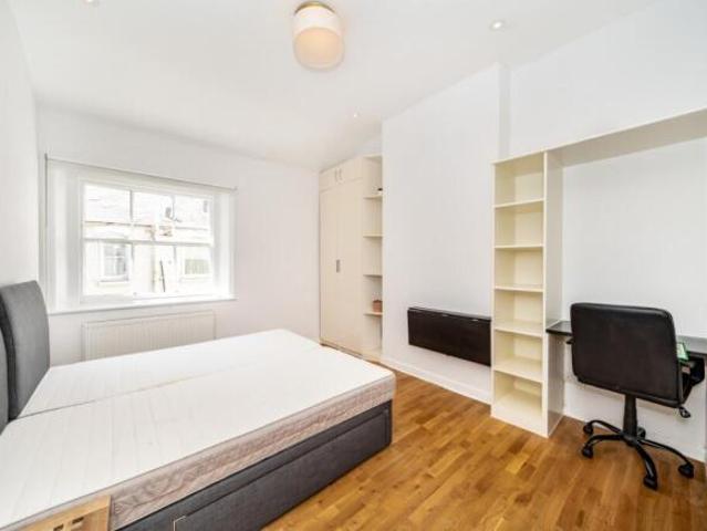 2 bedroom mews property for rent in Fosbury Mews, London, W2