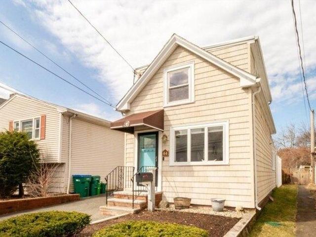 2 bedroom, Medford MA 02155 102592877