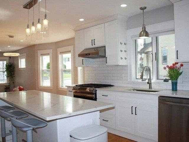 2 bedroom, Medford MA 02155 102593720