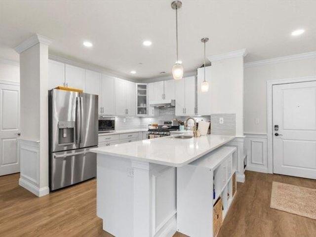 2 bedroom, Medford MA 02155 102762514