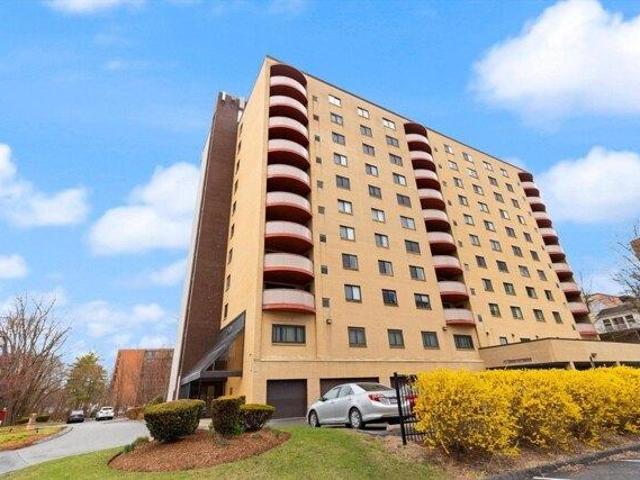 2 bedroom, Medford MA 02155 102369840