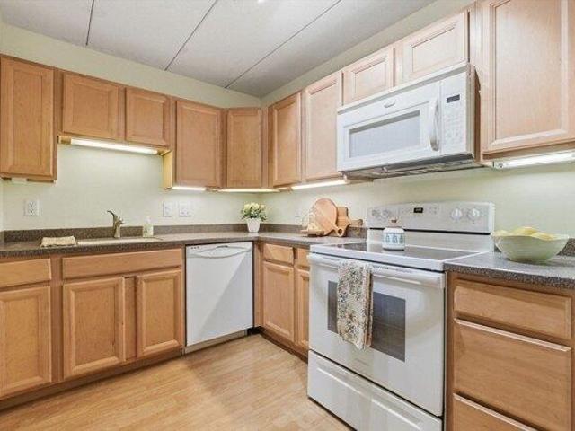 2 bedroom, Medford MA 02155 104649630