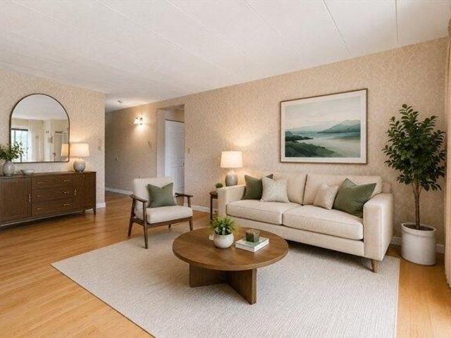 2 bedroom, Medford MA 02155 104810278