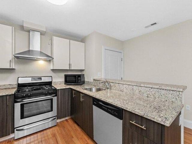 2 bedroom, Medford MA 02155 105124211