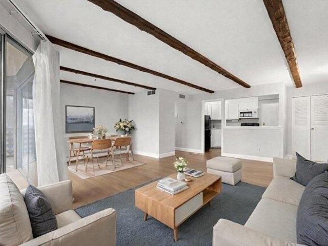 2 bedroom, Melrose MA 02176 101934323