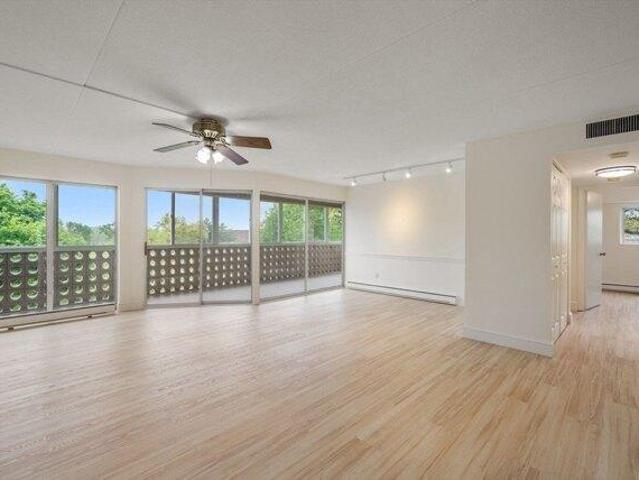 2 bedroom, Melrose MA 02176 104409074