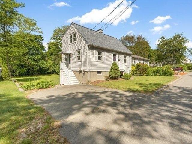 2 bedroom, Melrose MA 02176 104810085