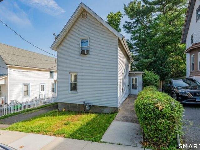 2 bedroom, Meriden CT 06450 104571100