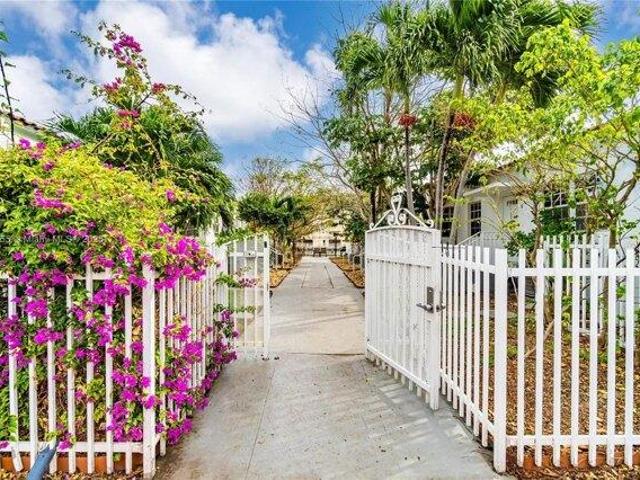 2 bedroom, Miami Beach FL 33141 96108639