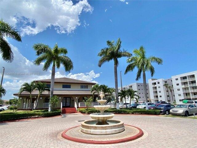 2 bedroom, Miami FL 33126 89824556