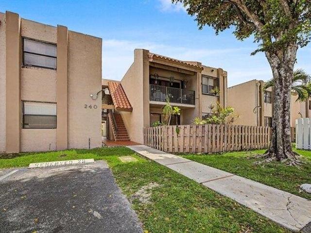 2 bedroom, Miami FL 33172 104901155