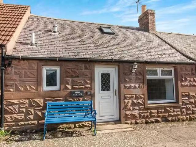 2 bedroom Mid Terrace Bungalow to rent, Milnes Wynd, Johnshave.