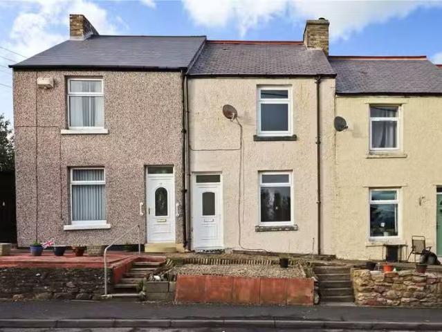 2 bedroom Mid Terrace House to rent, Towneley Terrace, High Sp.