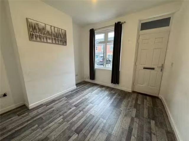2 bedroom Mid Terrace House to rent, Chandos Street, Coventry.