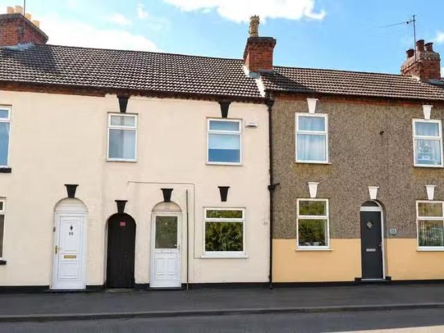 2 bedroom Mid Terrace House to rent, Gladstone Street, Desboro.