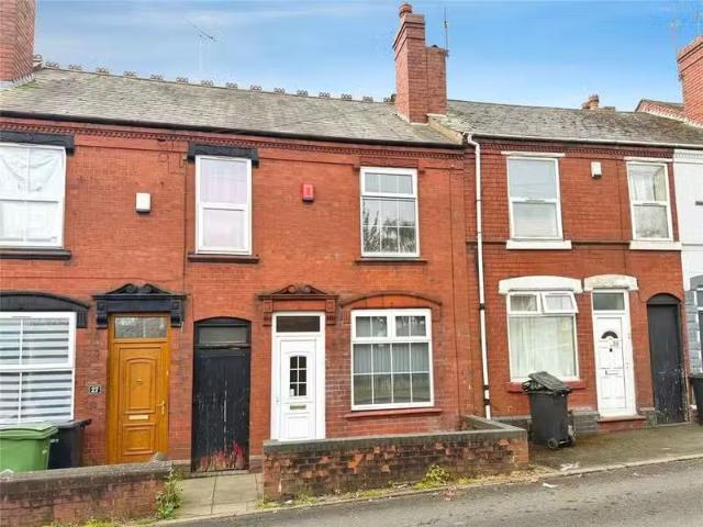 2 bedroom Mid Terrace House to rent, Hampton Street, Dudley, D.