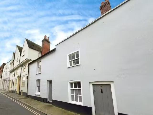 2 bedroom Mid Terrace House to rent, Hawks Lane, Canterbury, C.