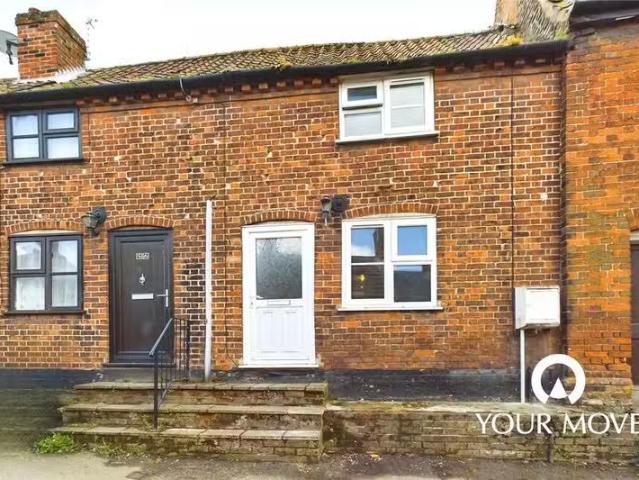 2 bedroom Mid Terrace House to rent, Ingate, Beccles, NR34 £8.