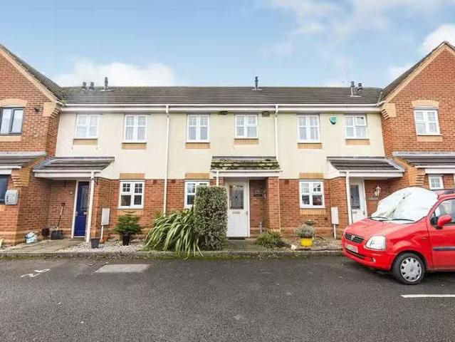 2 bedroom Mid Terrace House to rent, Island Close, Albert Vill.