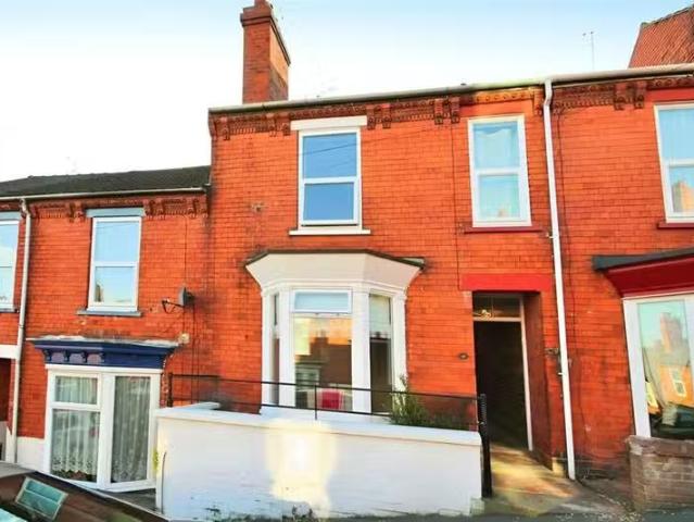 2 bedroom Mid Terrace House to rent, Laceby Street, Lincoln, L.