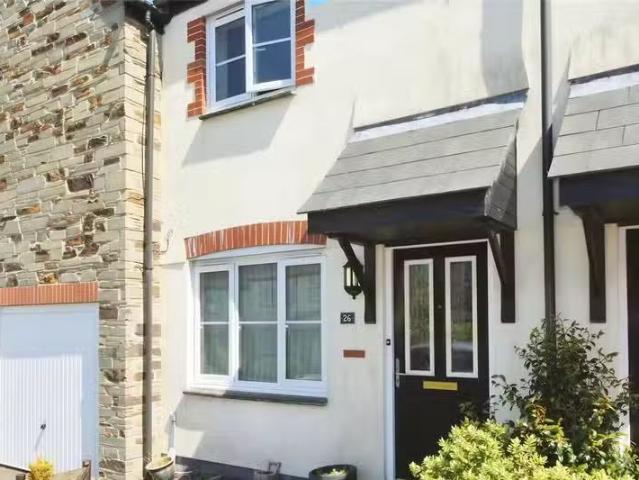 2 bedroom Mid Terrace House to rent, Netley Meadow, Bugle, PL2.