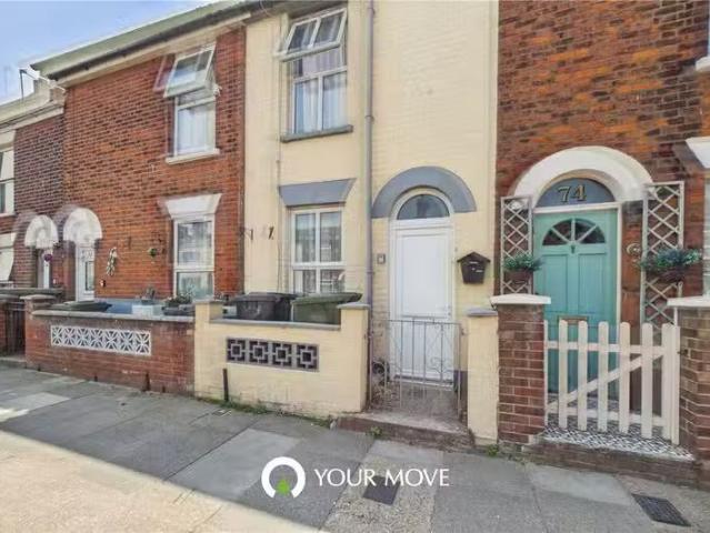 2 bedroom Mid Terrace House to rent, Northgate Street, Great Y.