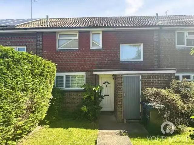 2 bedroom Mid Terrace House to rent, Strand Close, Meopham, DA.