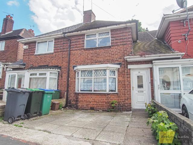 2 Bedroom Mid Terraced House For Rent