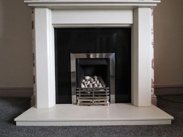 2 Bedroom Mid Terraced House To Rent