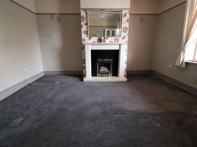 2 Bedroom Mid Terraced House To Rent