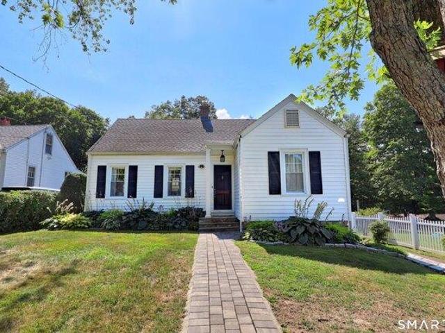 2 bedroom, Middlebury CT 06762 104544102