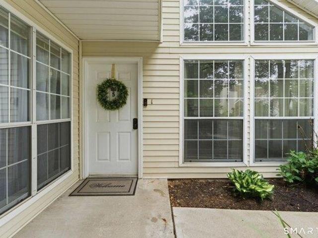 2 bedroom, Middletown CT 06457 104481383